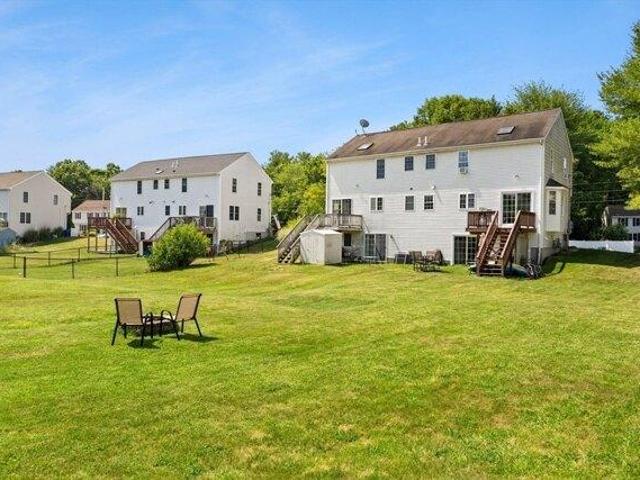 condo with 3 bedroom, Attleboro MA ES105206900