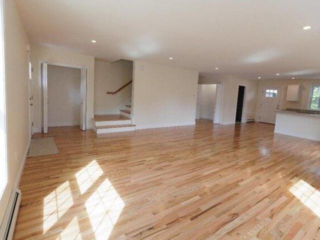 condo with 3 bedroom, Bangor ME ES103127220