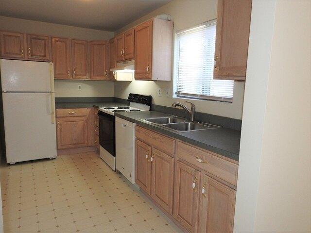 condo with 3 bedroom, Barnstable MA ES104903311