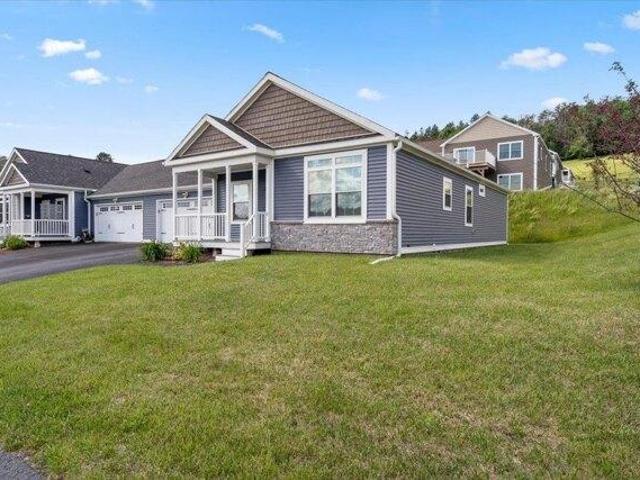 condo with 3 bedroom, Barre VT DS104078979