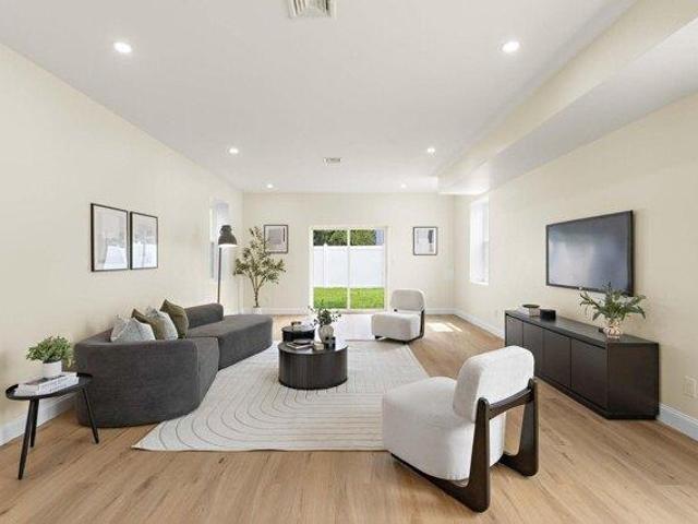 condo with 3 bedroom, Bayonne NJ DS104352114