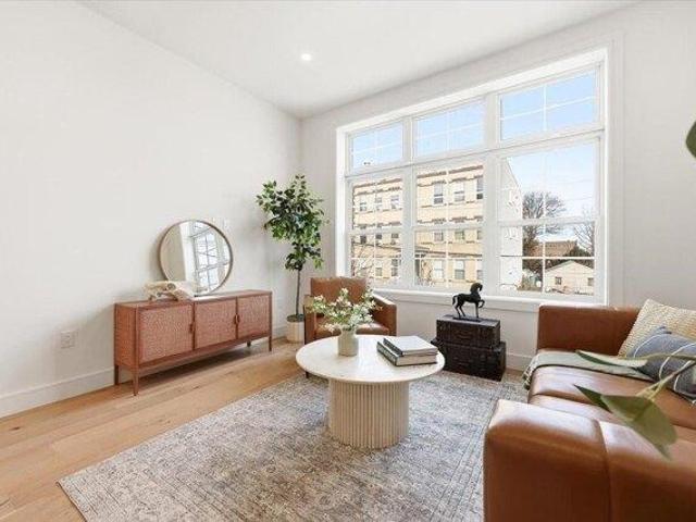 condo with 3 bedroom, Bayonne NJ ES104232909