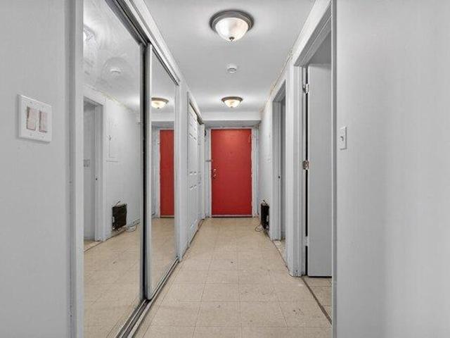 condo with 3 bedroom, Bayonne NJ ES104262540