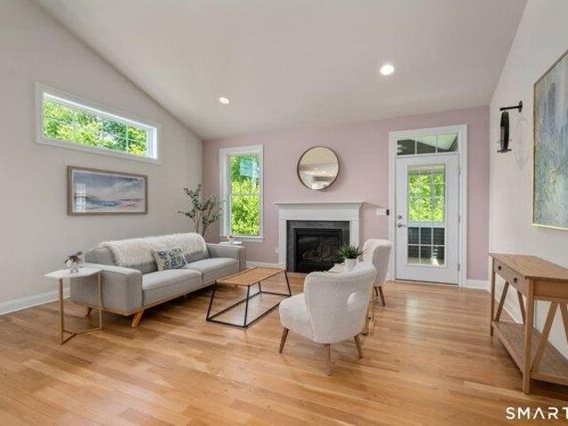 condo with 3 bedroom, Beacon Falls CT ES103435962
