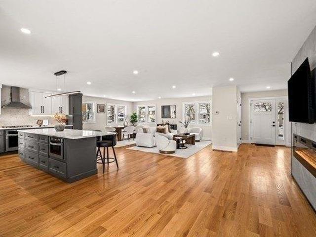 condo with 3 bedroom, Bedford MA DLS102346159