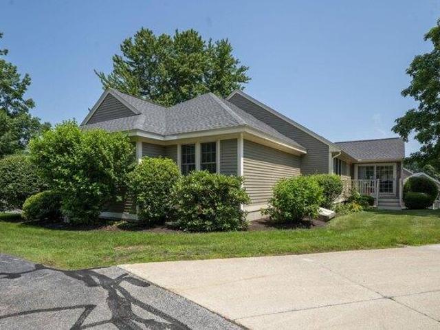 condo with 3 bedroom, Bedford NH ES105093462