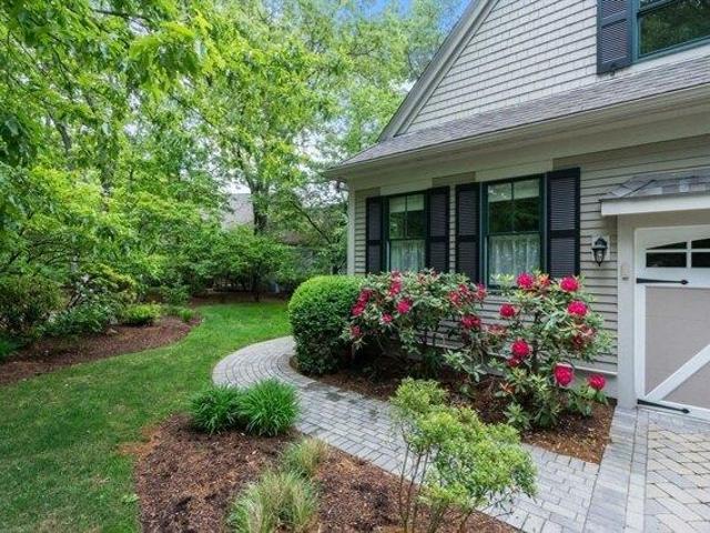 condo with 3 bedroom, Belmont MA DLS103019475
