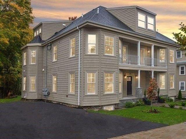 condo with 3 bedroom, Belmont MA DS104045255