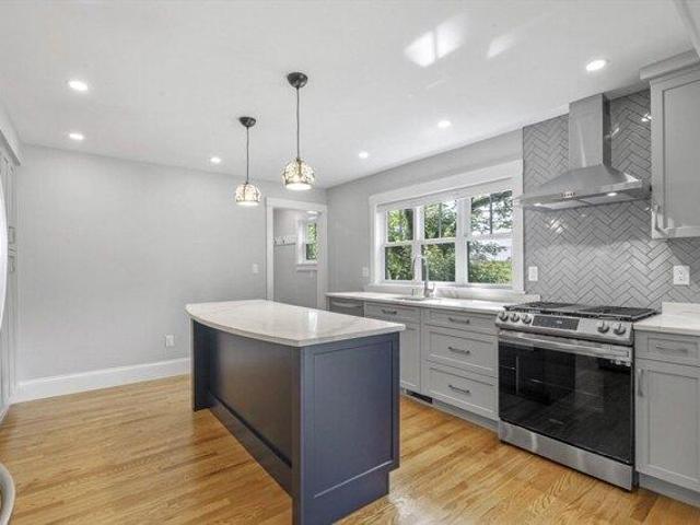 condo with 3 bedroom, Belmont MA ES105109227