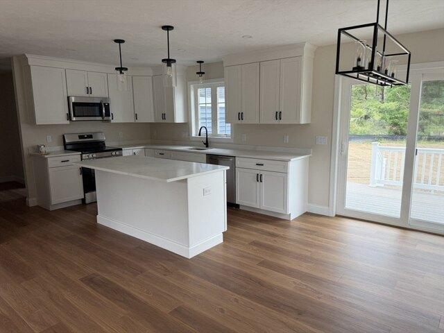 condo with 3 bedroom, Berkley MA ES104850375