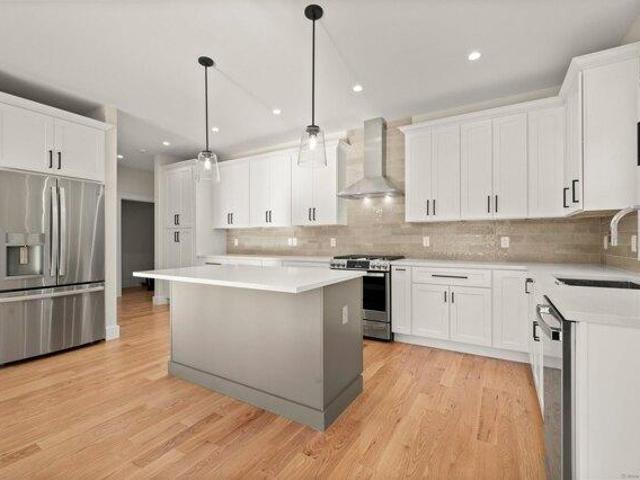 condo with 3 bedroom, Bethel CT DS102729323