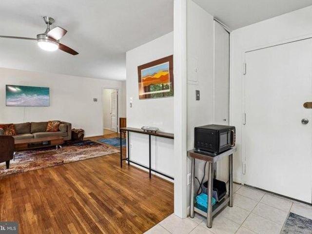 condo with 3 bedroom, Bethesda MD DS103601594