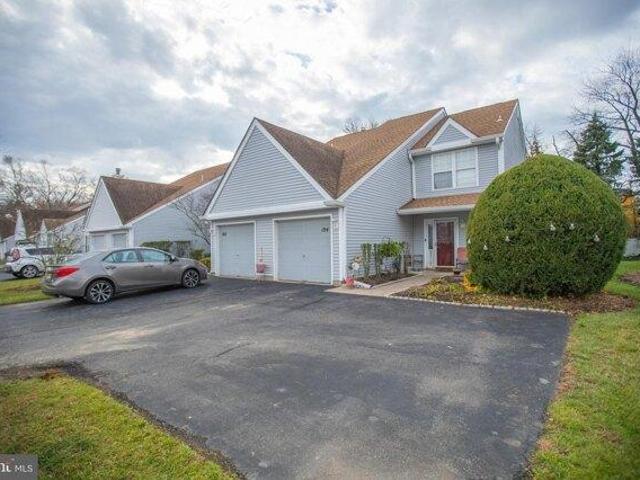 condo with 3 bedroom, Bordentown NJ DS102826810