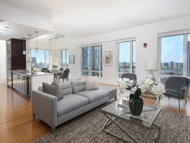 condo with 3 bedroom, Boston MA DLS102313823