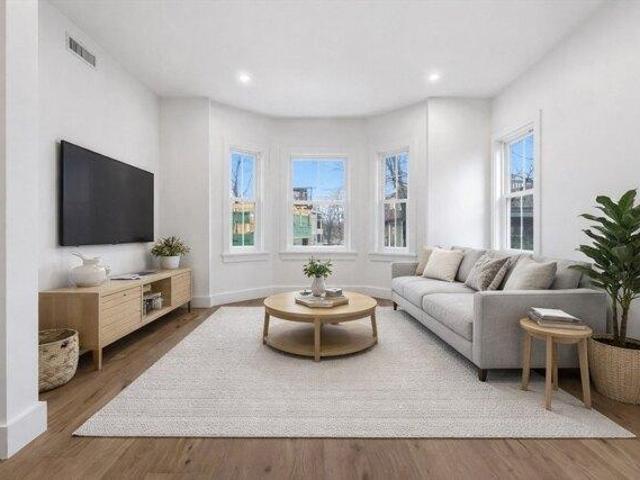 condo with 3 bedroom, Boston MA DLS102411713