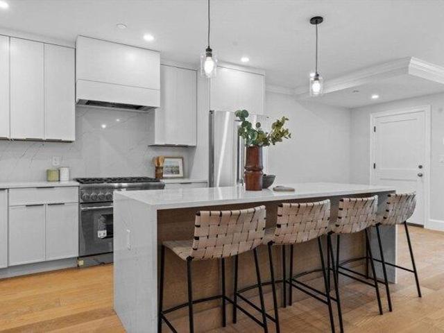 condo with 3 bedroom, Boston MA DLS102477298