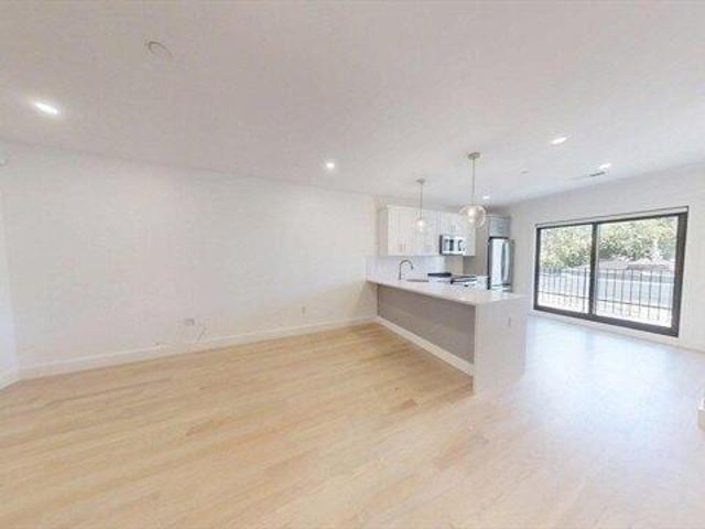 condo with 3 bedroom, Boston MA DLS102531477