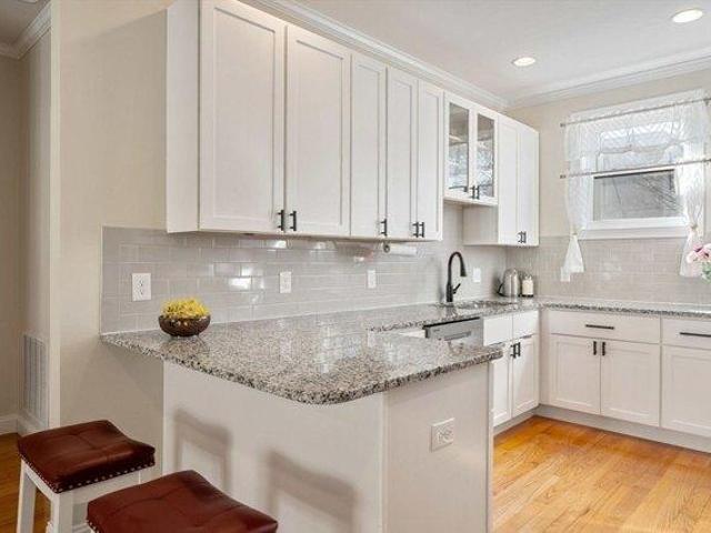 condo with 3 bedroom, Boston MA DLS102586065