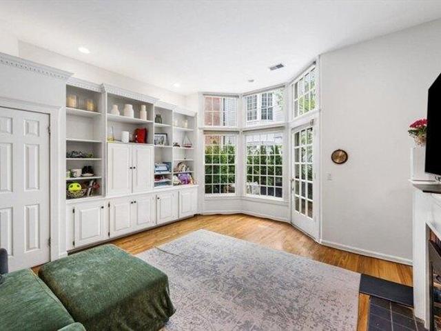 condo with 3 bedroom, Boston MA DLS102632257