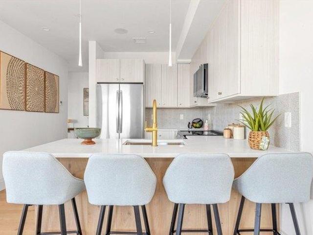 condo with 3 bedroom, Boston MA DLS102708531