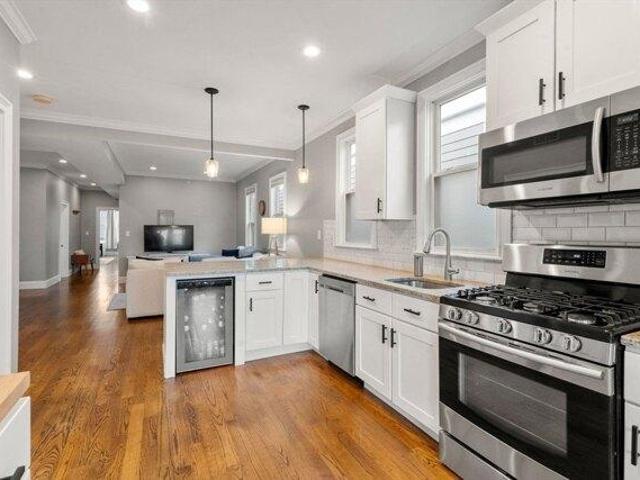 condo with 3 bedroom, Boston MA DLS102728721