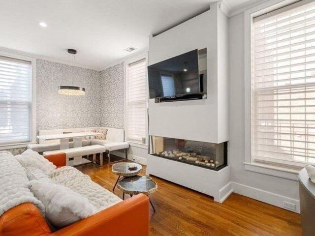 condo with 3 bedroom, Boston MA DLS102776553