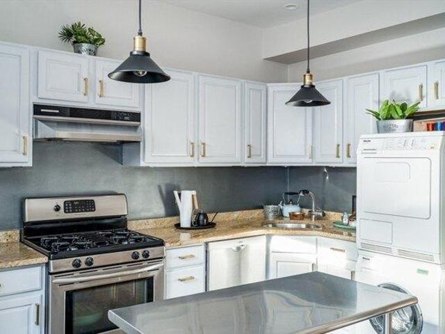 condo with 3 bedroom, Boston MA DLS102778290