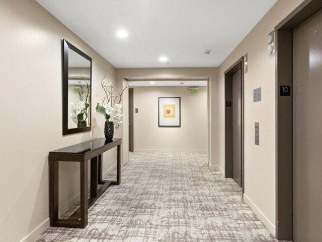condo with 3 bedroom, Boston MA DLS102860893