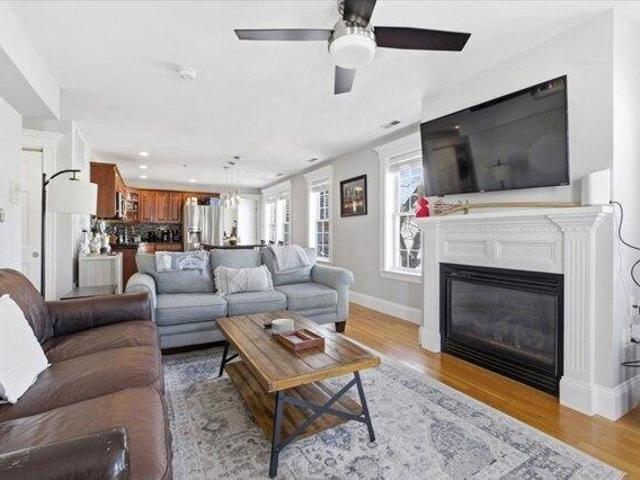 condo with 3 bedroom, Boston MA DLS102961808