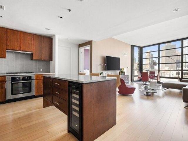 condo with 3 bedroom, Boston MA DLS103073382