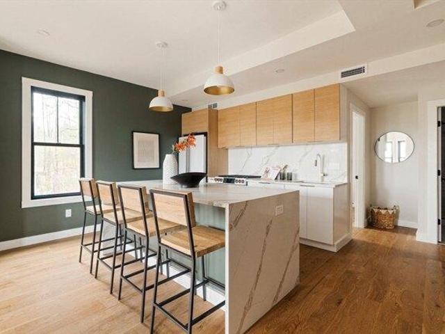 condo with 3 bedroom, Boston MA DLS103099629