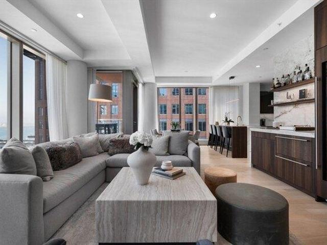 condo with 3 bedroom, Boston MA DLS103099641