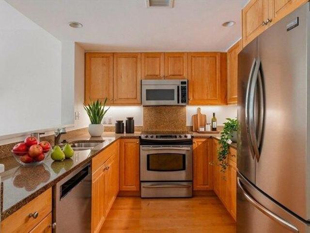 condo with 3 bedroom, Boston MA DLS103101091