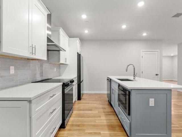 condo with 3 bedroom, Boston MA DS102529374