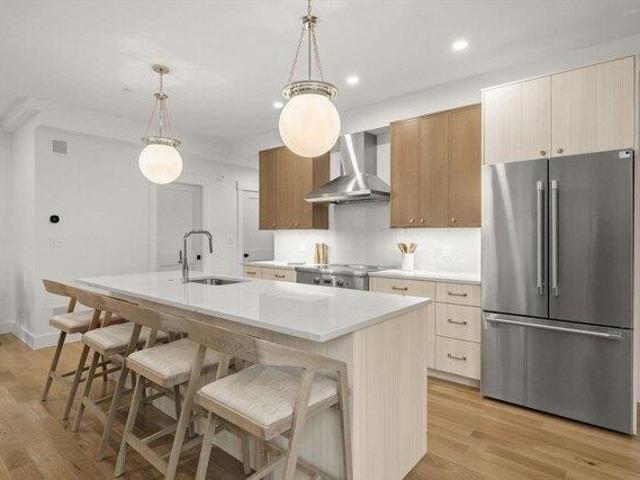condo with 3 bedroom, Boston MA DS102585059