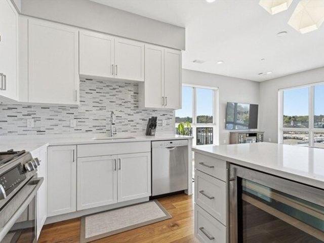condo with 3 bedroom, Boston MA DS102634283