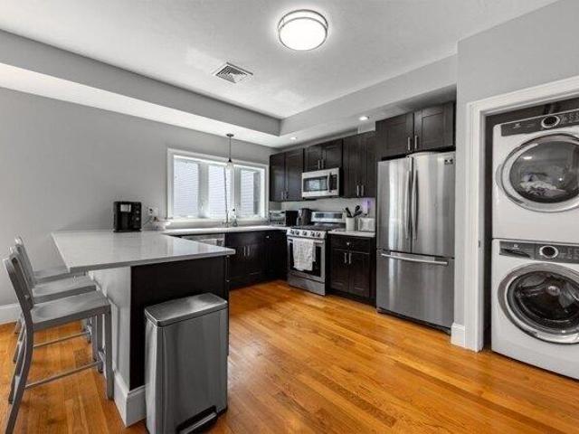 condo with 3 bedroom, Boston MA DS102121571