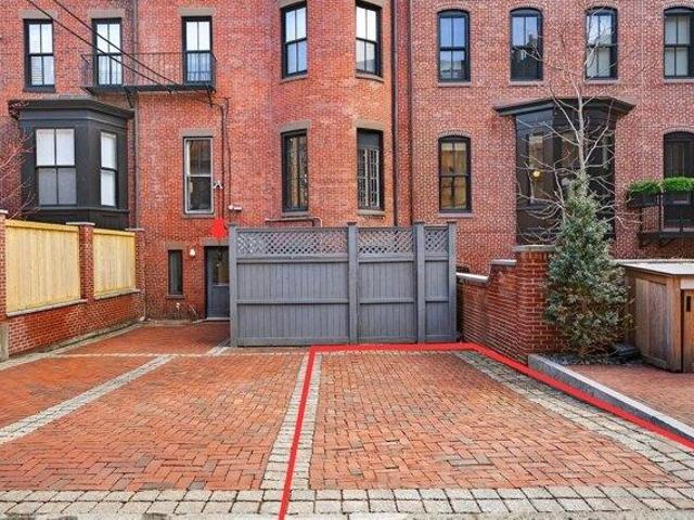 condo with 3 bedroom, Boston MA DS102218124