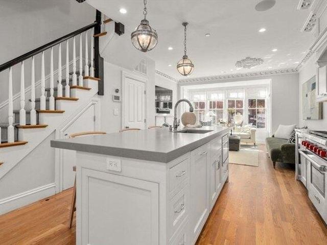 condo with 3 bedroom, Boston MA DS102283363