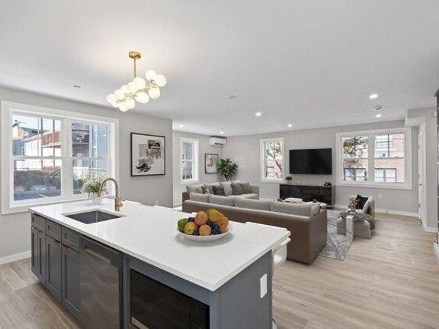 condo with 3 bedroom, Boston MA DS102313627