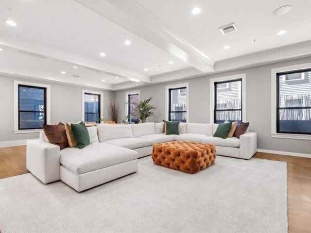 condo with 3 bedroom, Boston MA DS102370453