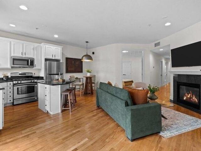 condo with 3 bedroom, Boston MA DS103097825
