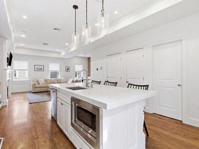 condo with 3 bedroom, Boston MA DS103162093