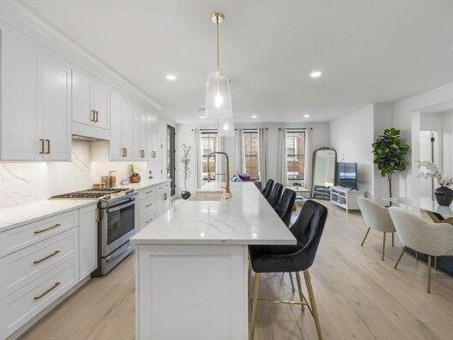 condo with 3 bedroom, Boston MA DS104410823