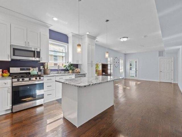 condo with 3 bedroom, Boston MA DS104075616