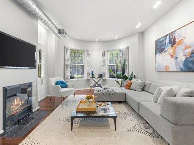 condo with 3 bedroom, Boston MA DS104115083