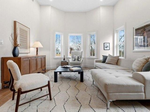condo with 3 bedroom, Boston MA DS104264312