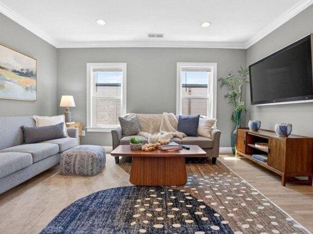 condo with 3 bedroom, Boston MA ES102960909