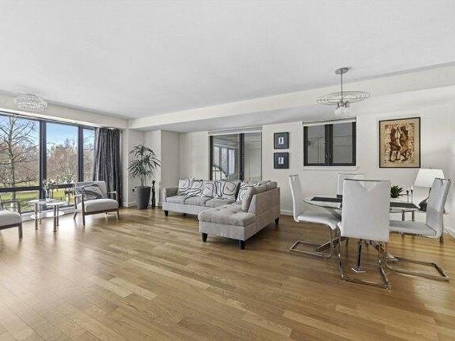 condo with 3 bedroom, Boston MA ES102962301