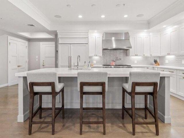 condo with 3 bedroom, Boston MA ES103431324